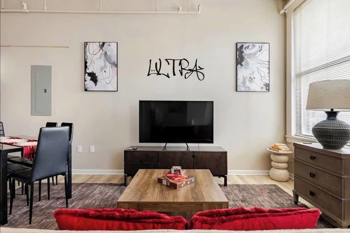Modern Downtown Loft Gym With Sauna Wifi Walkable - Cleveland, OH