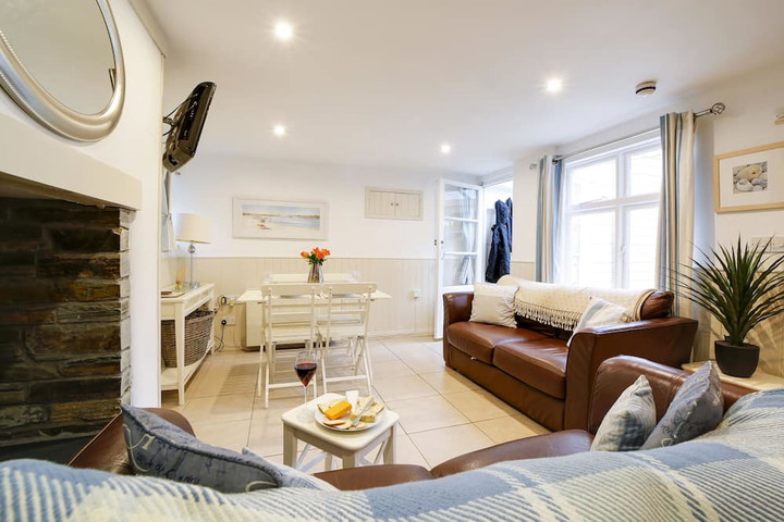 The Perfect Getaway To Enjoy A Romantic Break Or A Cosy Retreat In Cornwall - Padstow