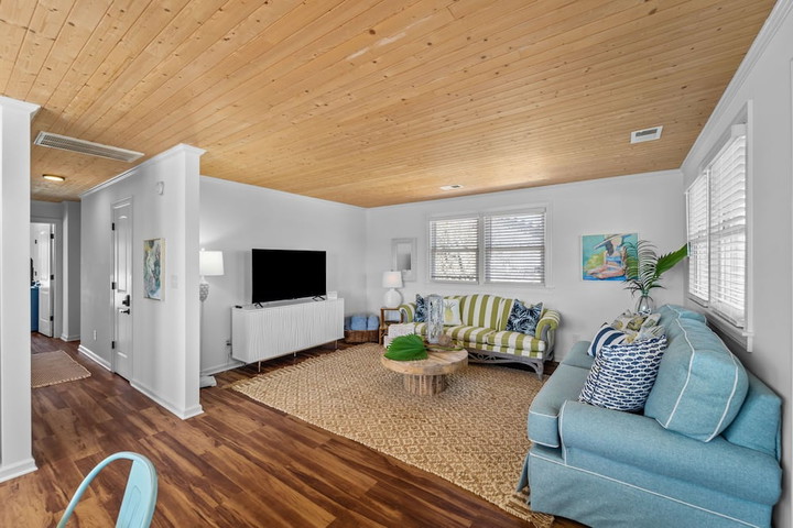Updated, Ev Plug, Hot Tub & Dog Friendly - Duck, NC