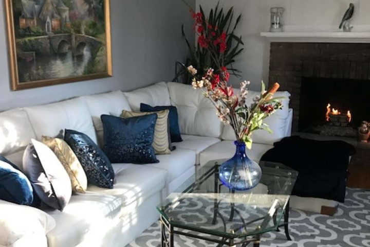 Peaceful House In Sag Harbor Perfect For A Relaxing Poolside Getaway - Sag Harbor, NY