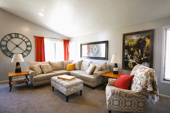 Westward Ho! - Great Central Location - Hot Tub - Olde Town Arvada - Arvada, CO