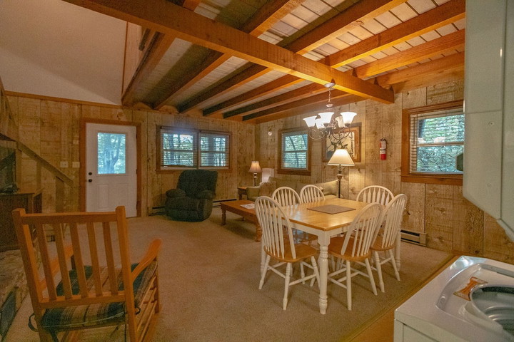Cozy Cabin #28 - Sleeps 6 - Full Kitchen + Fireplace - Between Boone & Blowing Rock Nc - Boone, NC