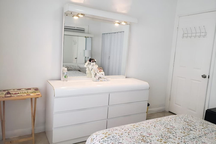Centrally Located, Private Bedroom & Bathroom In Little Havana, Miami B1 - Key Biscayne, FL