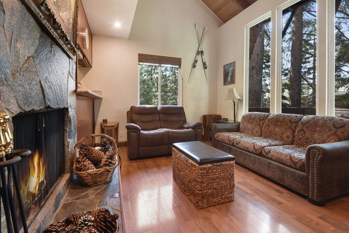 Tahoe City Getaway | Minutes From Lake And Activities - Lake Tahoe