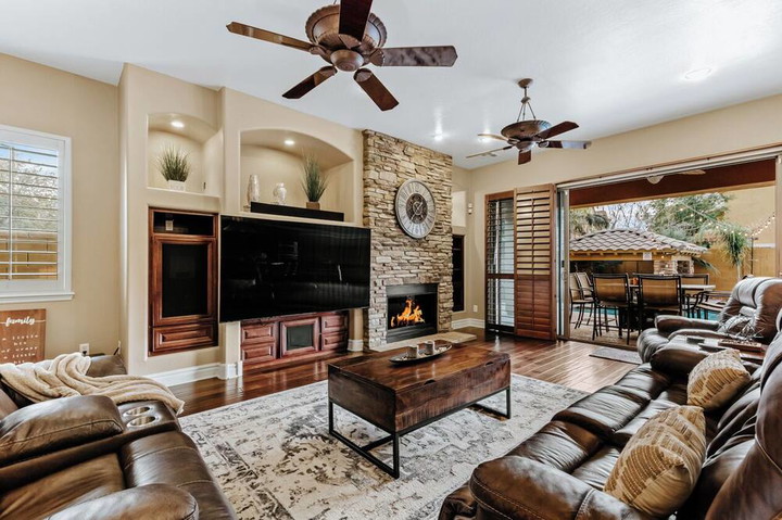 6br Gilbert Retreat: Pool, Hot Tub, Game Room - Gilbert, AZ