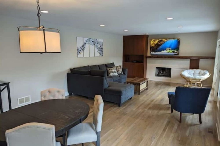 Candlewood Lake - Family Getaway With Direct Lake Access. 3775 Sqft Home. - Danbury, CT