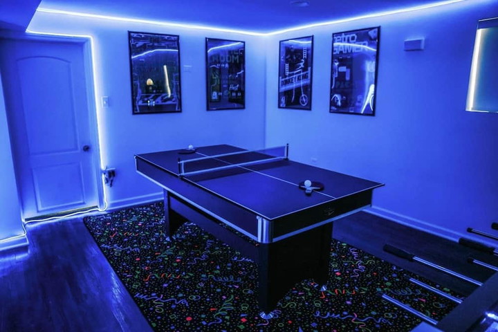 Sleeps 18 8br Game Room Gym Theater - Des Plaines, IL