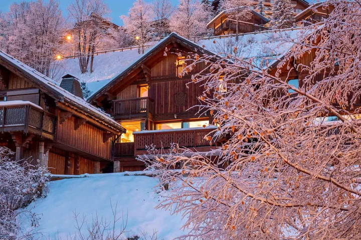 Chalet Clearmount Hot Tub And Sauna In Meribel Centre - Courchevel Le Praz, France