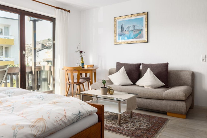 Premium Gästezimmer 2 Mit Balkon Und Wi-fi - Bodman-Ludwigshafen