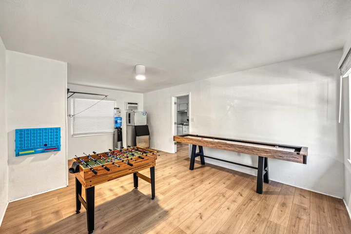 Gulf Front Escape On The Beach With Shared Sunset Deck & Pool - Englewood