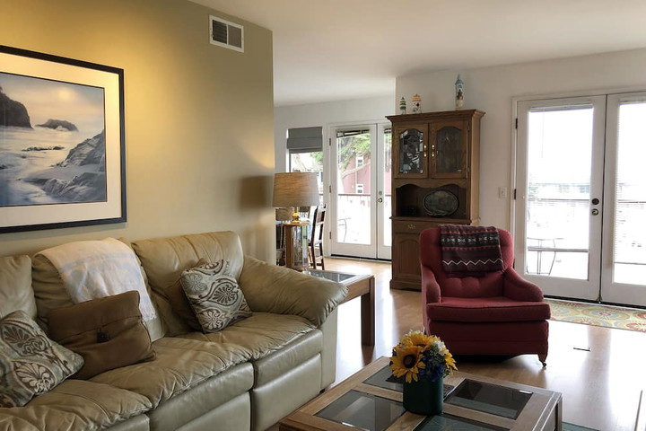 Beachfront Home Directly Across From Beach & Park! Close To Everything! - Cambria, CA