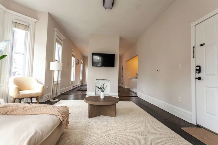 Spacious Family Home Near Nyc Private Parking - Jersey City, NJ