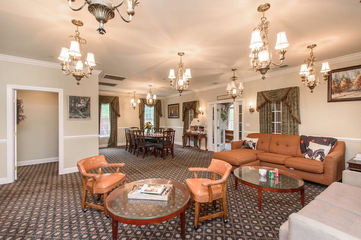 10 Bedroooms/baths, 4 Mi From Vt - Blacksburg