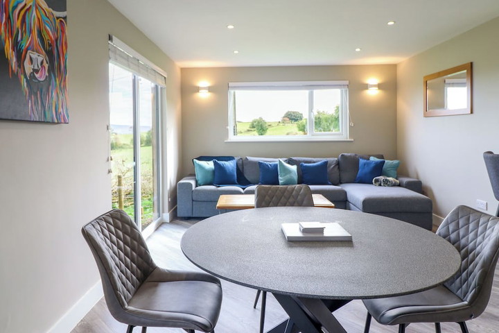 Orchard Lodge, Pet Friendly, With Hot Tub In Corwen - Bala, UK