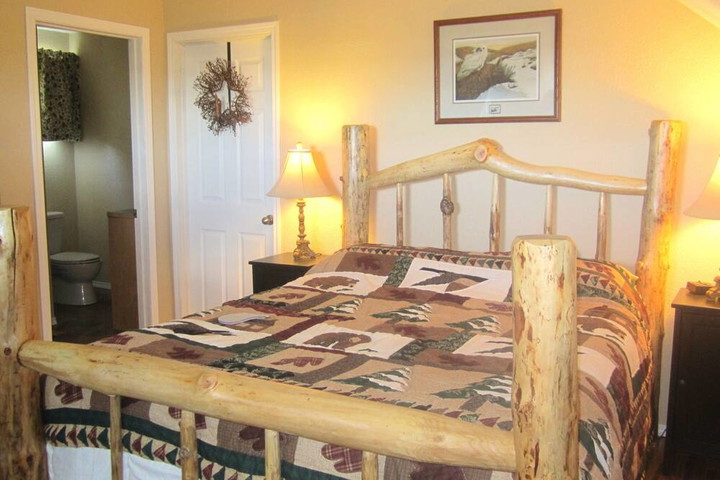 Reunion Cabin At The St. Mary River (Children Stay For Free So Book 0 Children) - Alberta