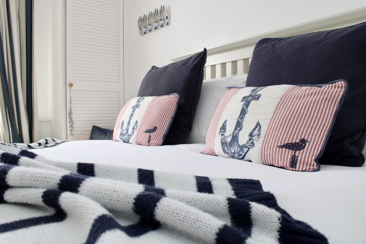 The Beach Hut Room - Cozy Garden View Room - Camber Sands