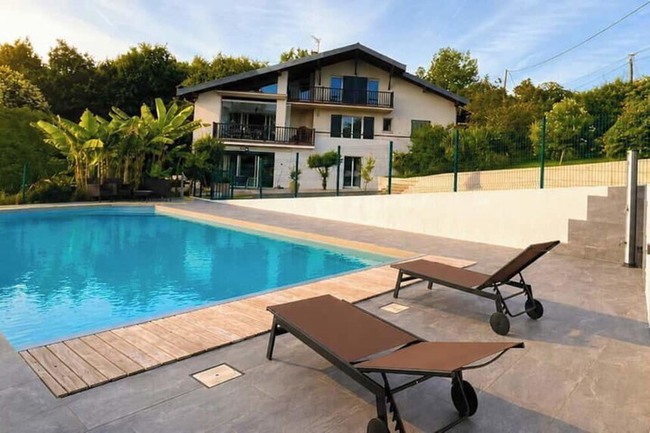 Appt Dans Maison Basque, Jardin Arboré, Piscine, Jacuzzi, Océan, Idéal 6 P. - Cambo-les-Bains
