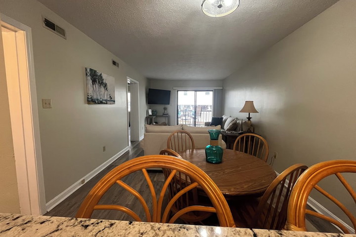 Charming, 1st Floor, 2-bedroom Condo In Pleasant White Lake With Wifi, Ac - White Lake, NC
