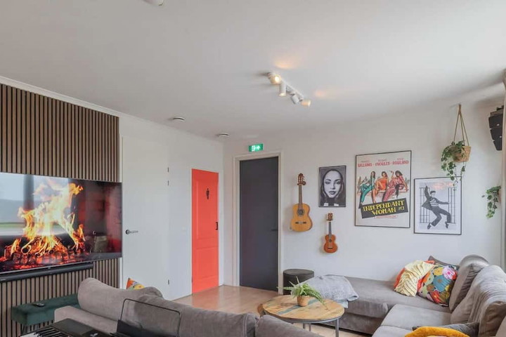 Amsterdam Group Villa | 20+ | Spa | Karaoke - Amsterdam