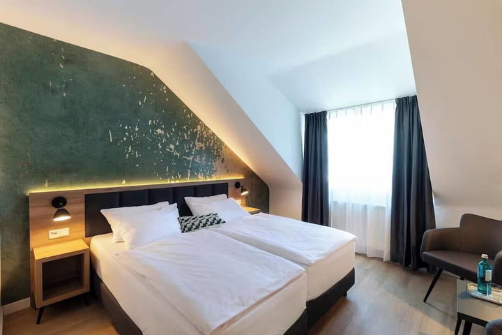 Discover Schwetzingen | Stylish Room Close To Palace Gardens | Pets Allowed - Hockenheim