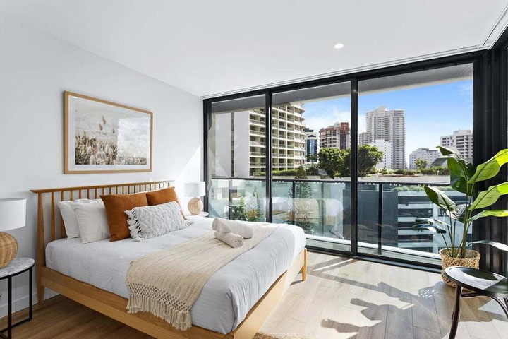 Beach, Dining & Style | Broadbeach - Gold Coast