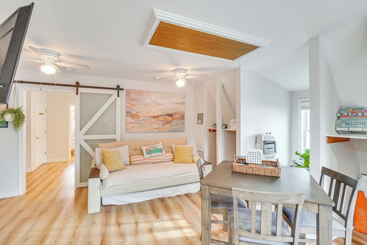 Epic Brunswick Apartment With Hot Tub! - Maryland