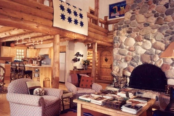 40 Acre Wooded Retreat Overlooking Lake Pepin With Lakefront - Wisconsin