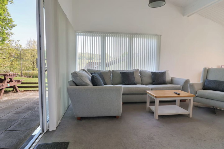 Harcombe House Accessible Pet Free Bungalow Sleeps 6 In Chudleigh - Devon