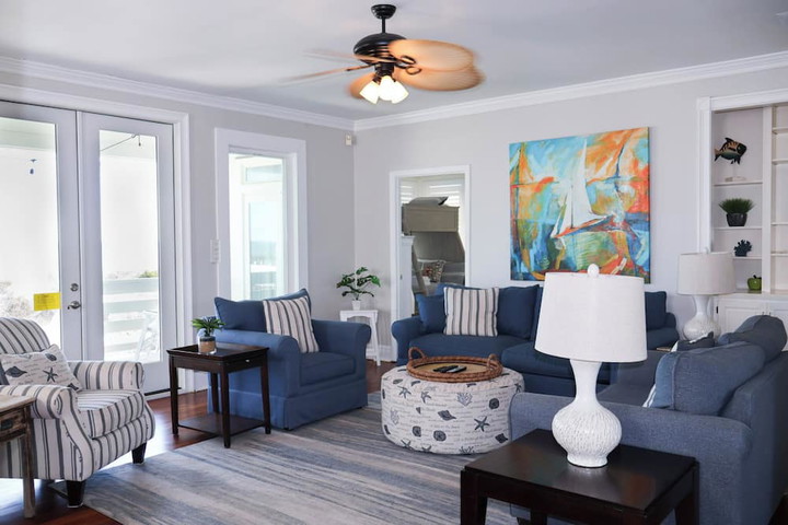 Oceanfront / Sleeps 12 / Pelican Watch / Oceanfront Deck - Isle of Palms, SC