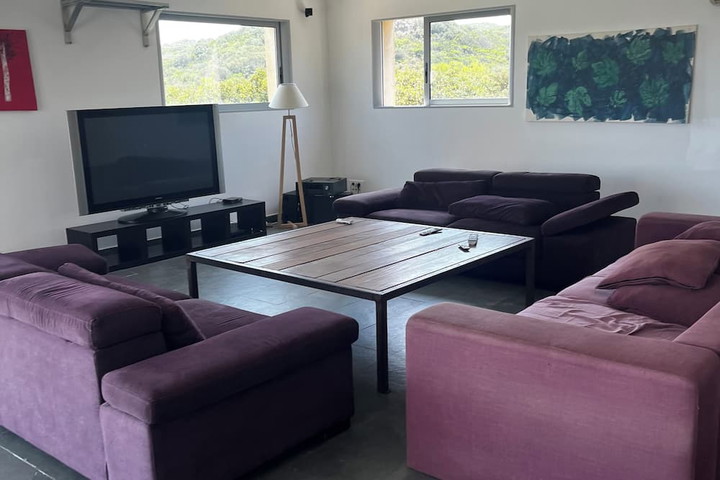 Villa Contemporanea Con Eccezionale Vista Sul Mare Sulla Baia Di Sant'amanza Bonifacio - Bonifacio