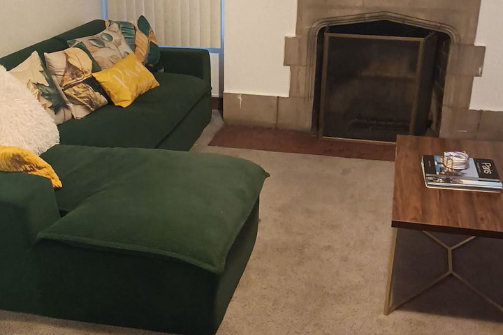 Cozy Upper Flat Near Grosse Pointe Free Wi-fi & Great Location - Detroit, MI