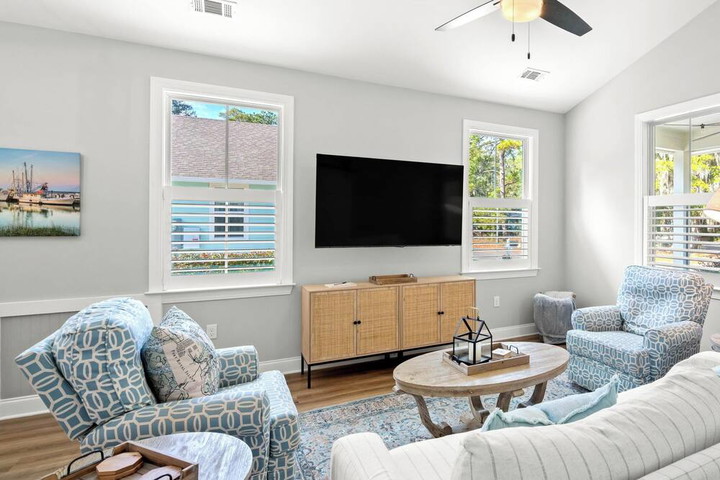 3-bedroom Cottage In Port Royal With Outdoor Patio And Fire Pit - Port Royal, SC
