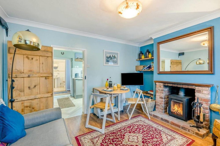2 Bed In Holt (Oc-j35042) - Holt