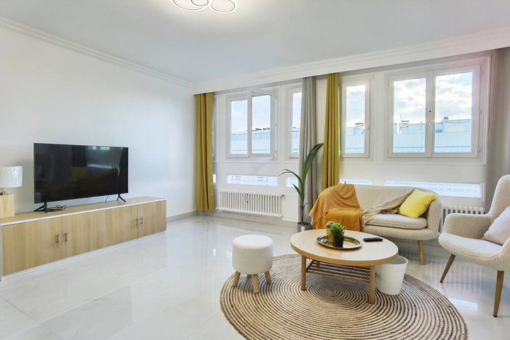 Sunshine 2bdrs Apt 65m2/night View/free Parking - Paris