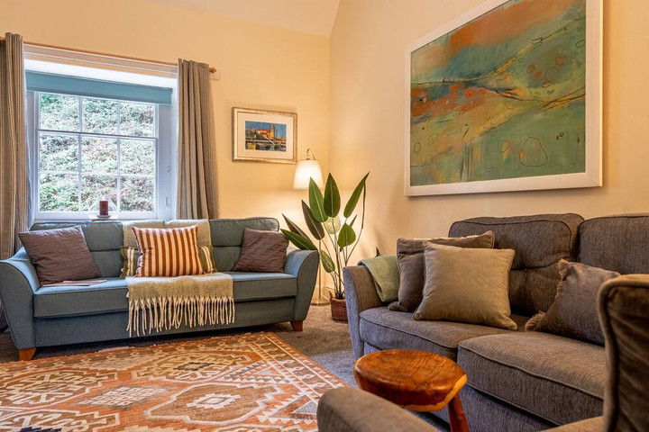 Glyn Y Weddw - Sleeps 8 Guests  In 4 Bedrooms - Pwllheli