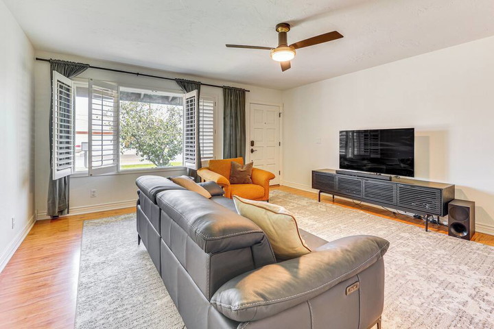 3 Mi To Dtwn Shops & Eats: Mesa Home W/ Pool! - Mesa, AZ