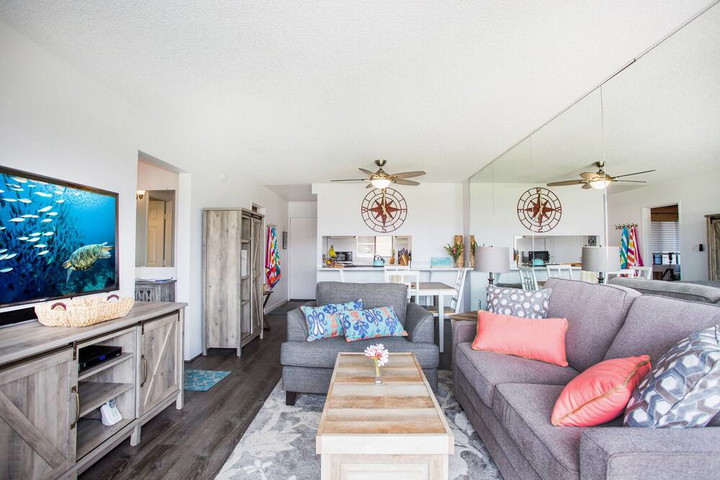 Ocean View! Fall Specials- Pacific Shores - Kam L -Hot Tub- Pool- Free Parking! - Kihei, HI