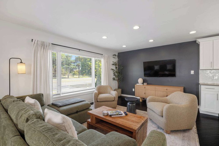 Cozy, Beautiful Birmingham 4br/2ba Getaway! - Birmingham, MI