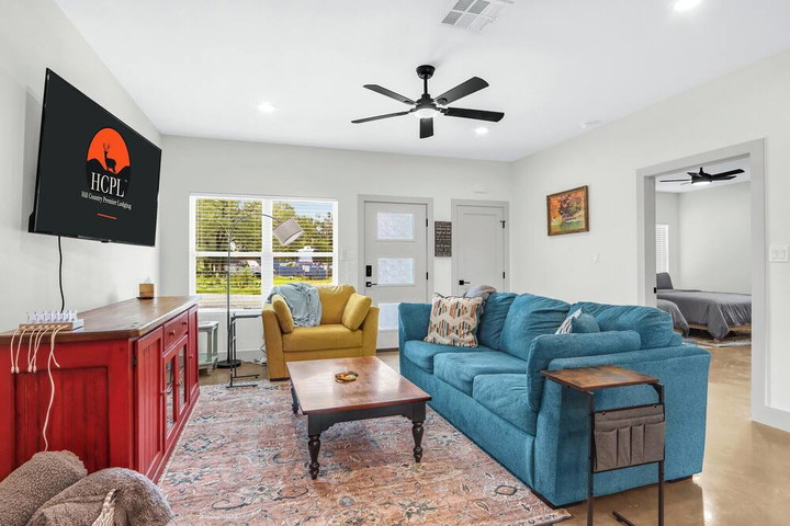 Stylish Casita W/game Room, Near Lake Lbj Access - Kingsland, TX