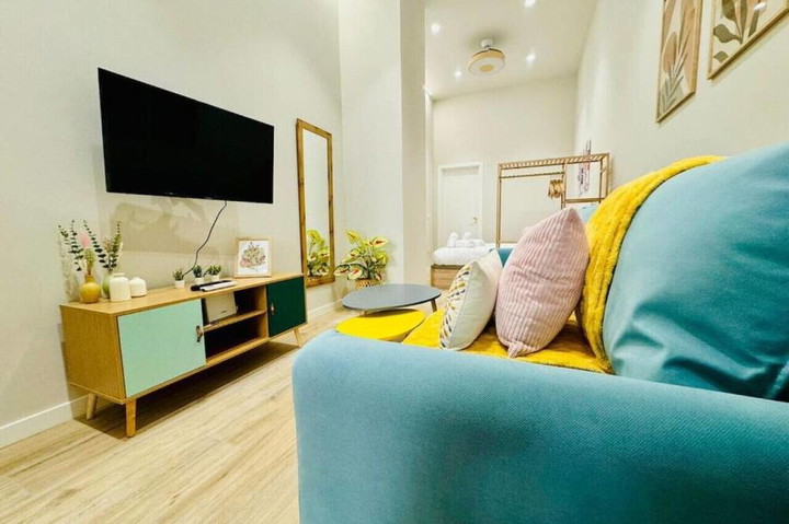 Stylish Studio Near City Center - Valencia