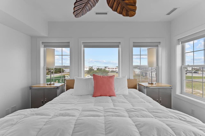 Guest House Topsail - King Suite In Hotel On Topsail Beach, North Carolina - Topsail Beach, NC