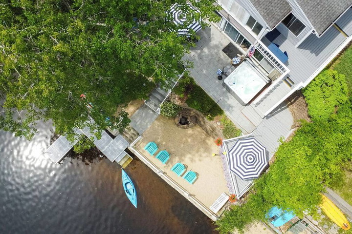 Lakefront Escape - Dock, Beach, Grill & Hot Tub - Rochester, NH