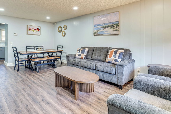 Apt 1 Mi To Monterey State Beach! Bring Your Pets - Monterey, CA