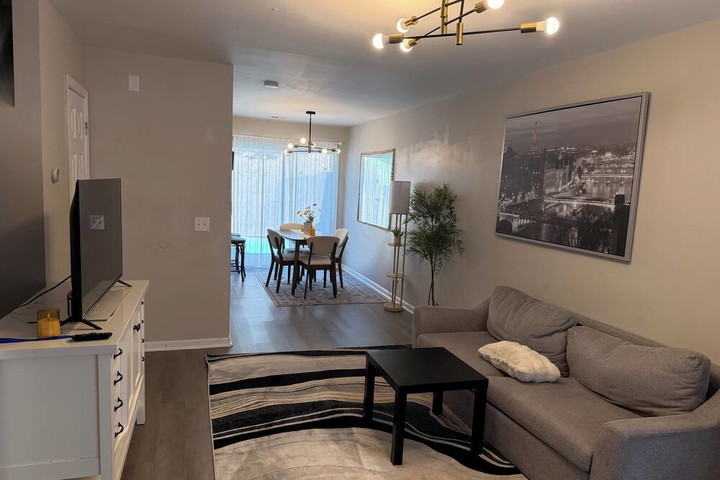 Charming 2-bedroom Townhome With Wifi And Ac In Charlotte University Area - Harrisburg, NC
