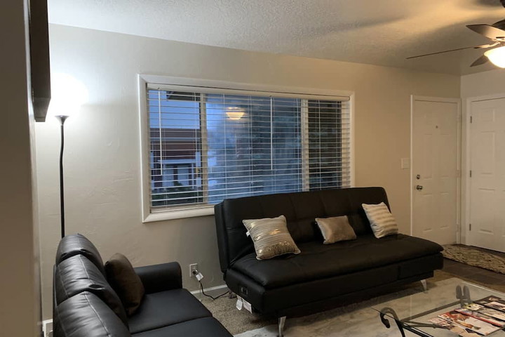 Apartment, Free Breakfast, Close By Byui & Rexburg Temple - Rexburg, ID