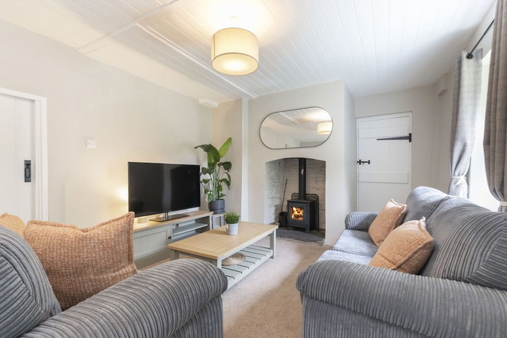 Charming 3-bed Cottage By The River Usk - Abergavenny