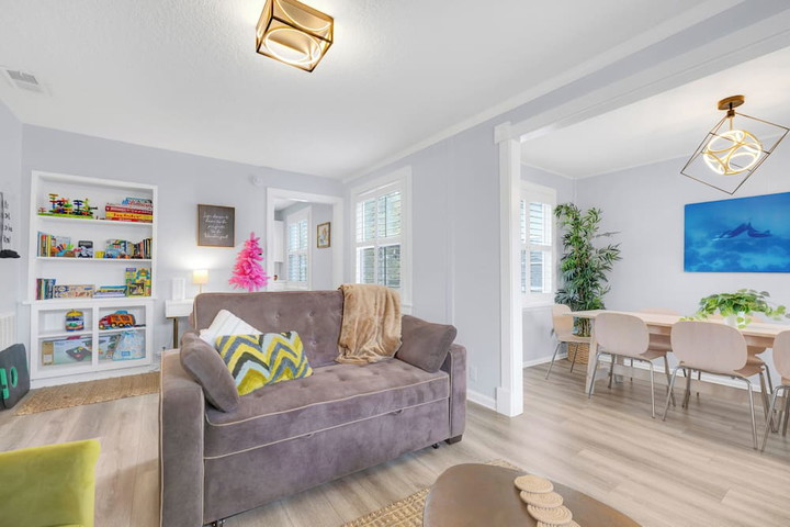 917- San Marco Sky Cottage, Pets Ok, Near Arenas & Hospitals - Jacksonville