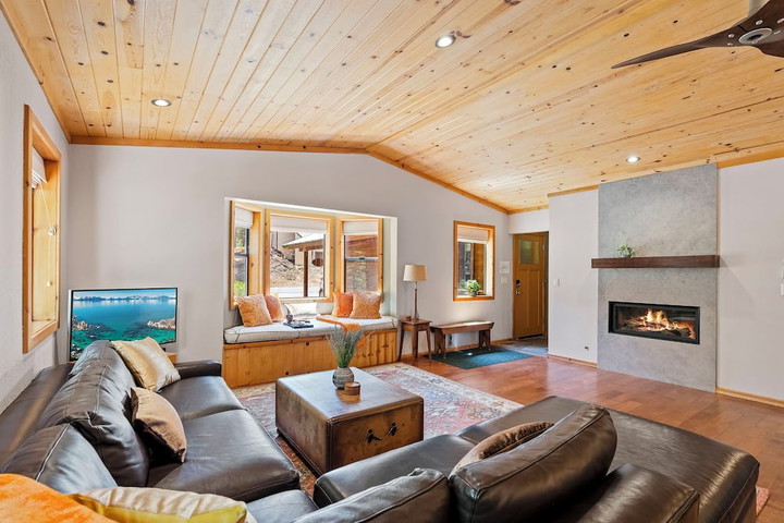 Family Getaway | Hot Tub, Games, Queen Suite & Bunks | Rec Center Access - Truckee, CA