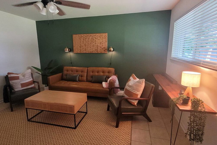 Mid City Modern, Good Vibes In Brla - Baton Rouge, LA