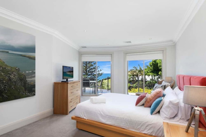 Unit 22 - 3 Bed Ocean View - Avoca Beach
